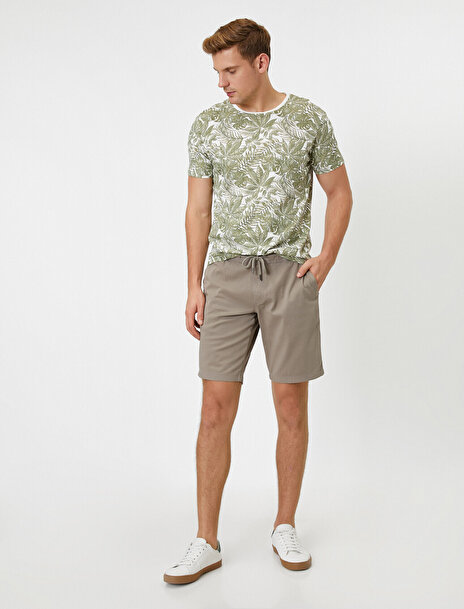 Koton Erkek Beli Bağlamalı ve Lastikli Skinny Fit Şort