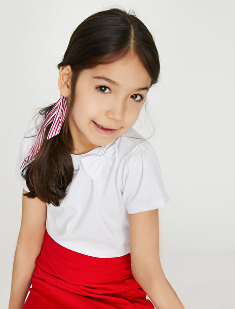 Koton Kız Çocuk Yumuşak Pamuklu Fiyonklu Bisiklet Yaka Kısa Kollu Tişört