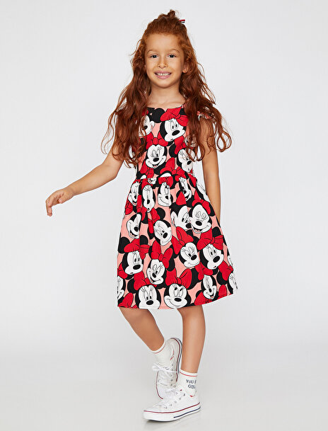 Koton Kız Çocuk Minnie Lisanslı Baskılı Poplin Kumaştan Sırt Detaylı Orta Boy Elbise Koton Kız Çocuk Minnie Lisanslı Baskılı Poplin Kumaştan Sırt Detaylı Orta Boy Elbise