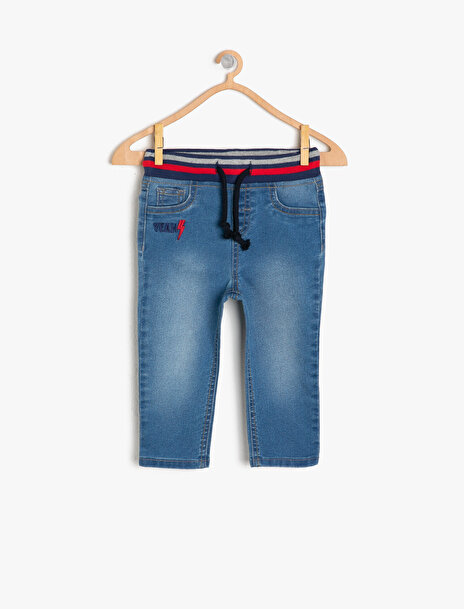 Koton Erkek Çocuk Beli Bağlamalı Jean Pantolon Koton Erkek Çocuk Beli Bağlamalı Jean Pantolon